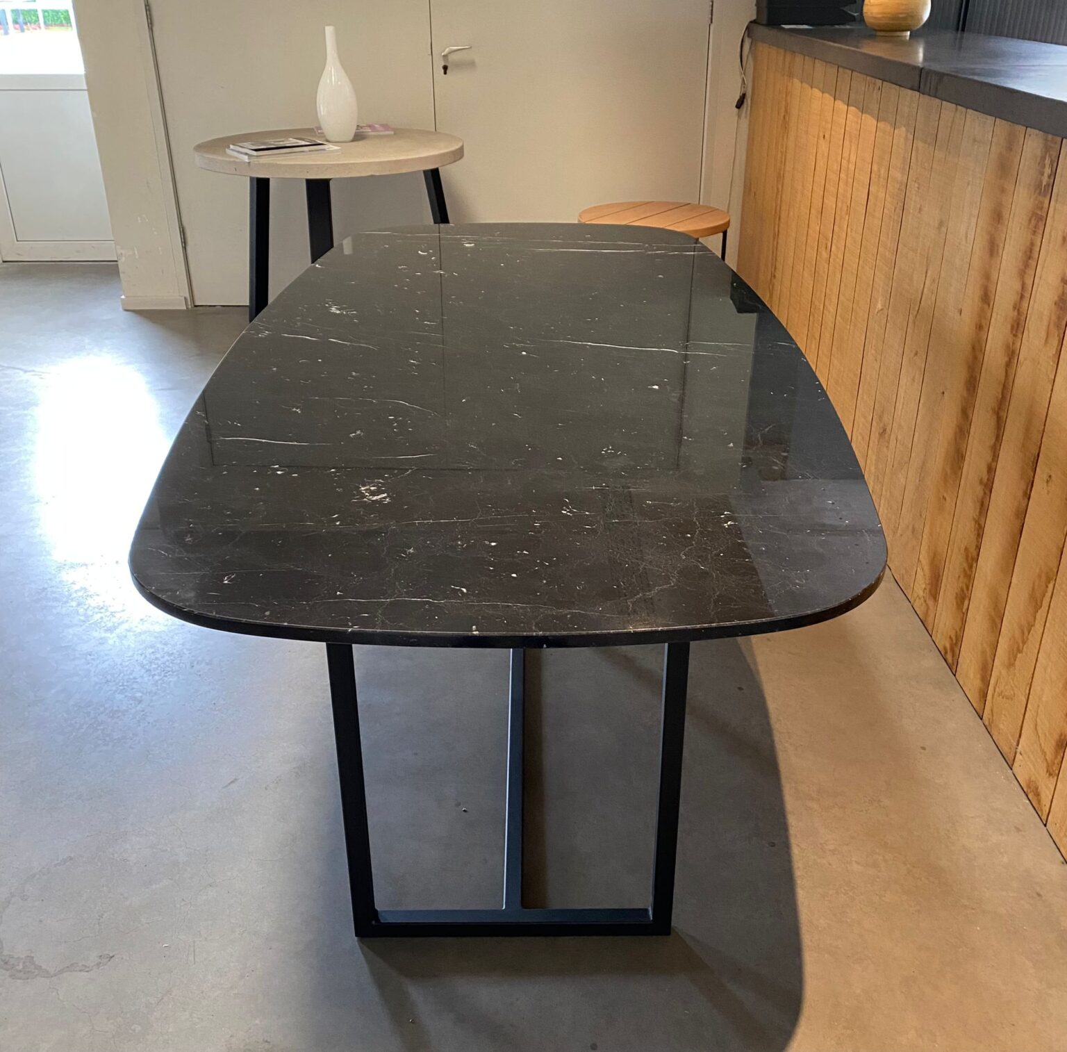 Marmeren Tafel Nero Marquina - LuxeTafels